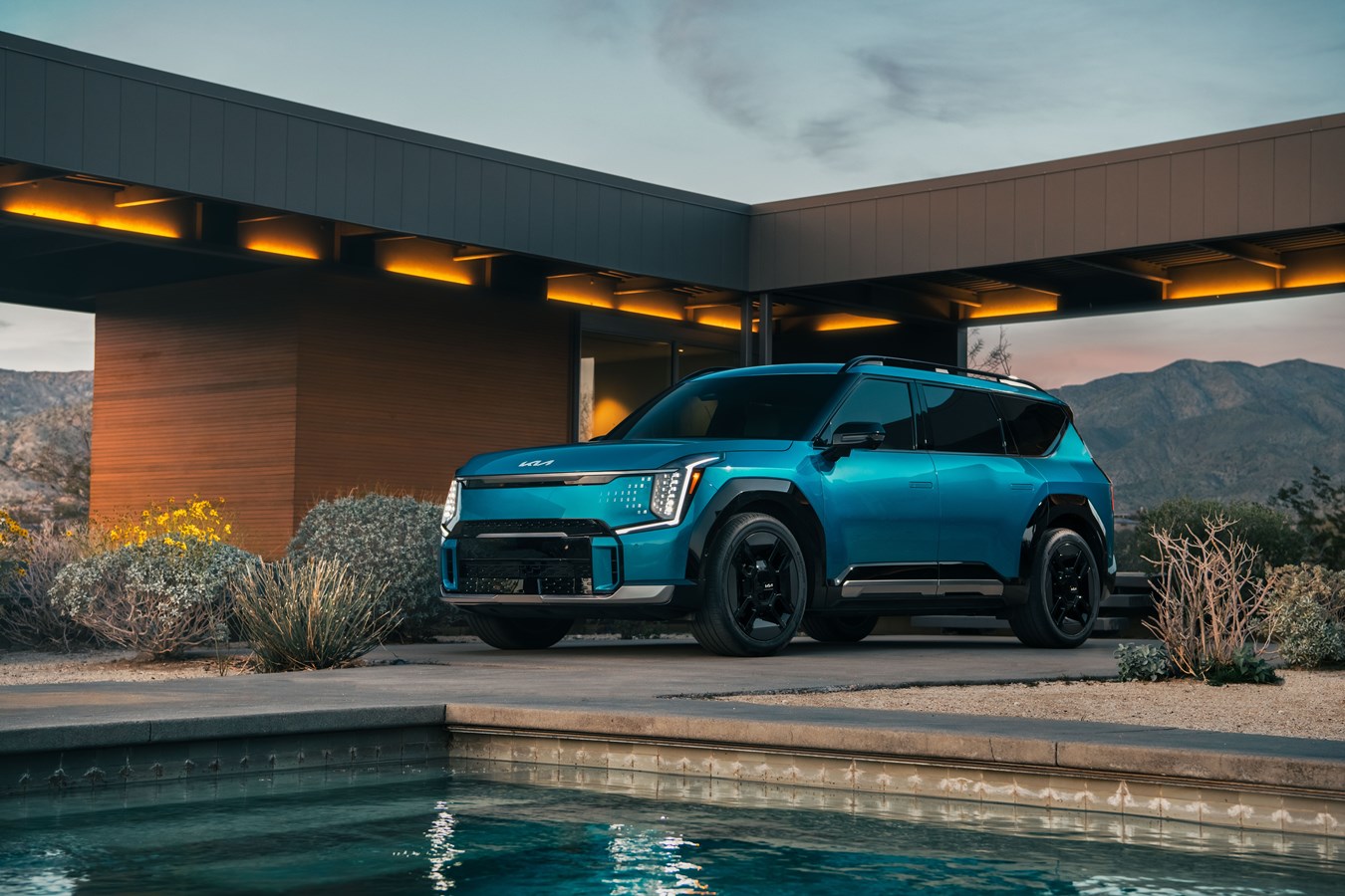 KIA EV9 GT-LINE RECOGNIZED AS A 2024 WARDS 10 BEST ENGINES & PROPULSION ...